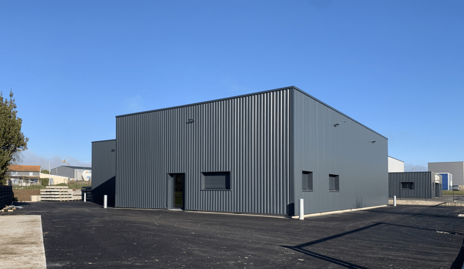 Construction d’un bâtiment de stockage et bureaux à Tonnay-Charente 17